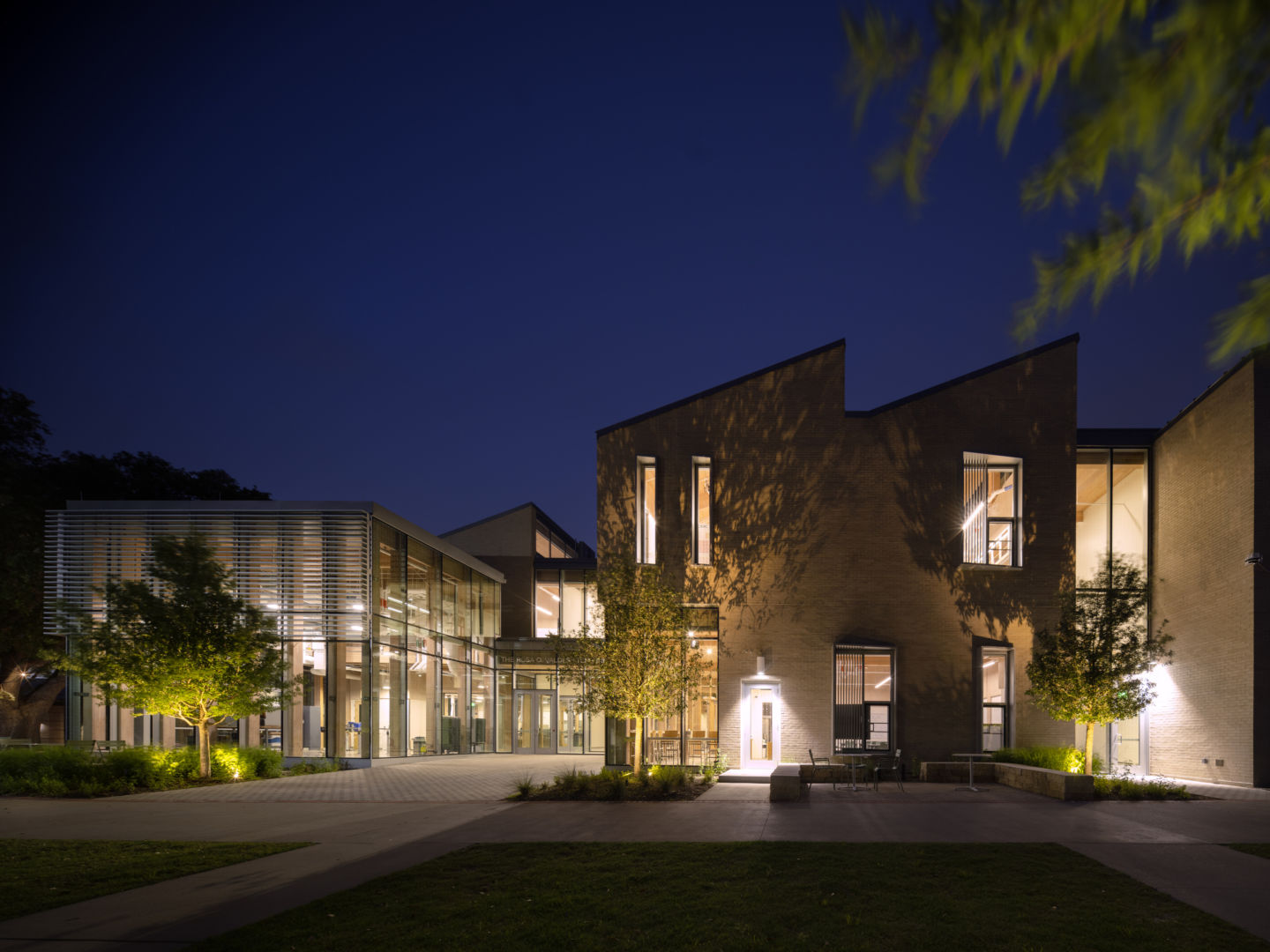 Greenhill School, Rosa O. Valdes STEM + Innovation Center - Bohlin ...