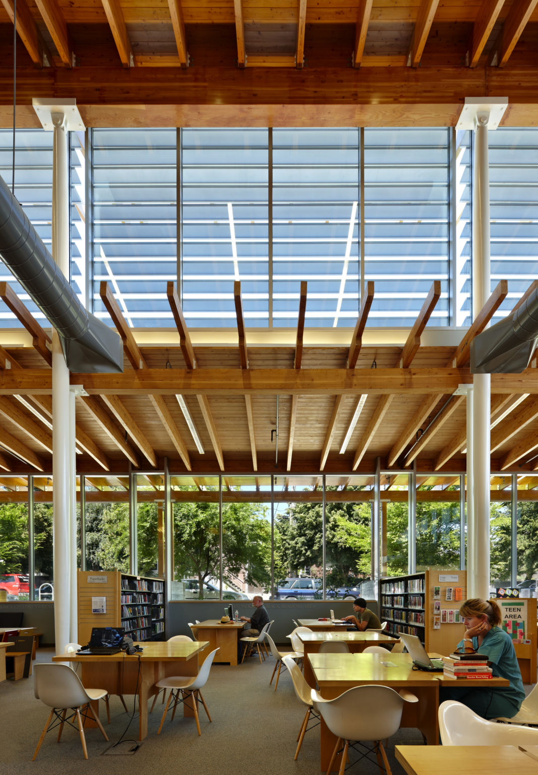 Ballard Library and Neighborhood Service Center - Bohlin Cywinski Jackson